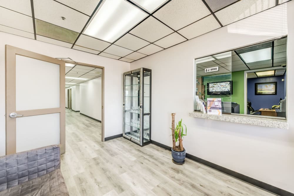 Self Storage Sylmar, CA | Storage Unit Sizes & Prices