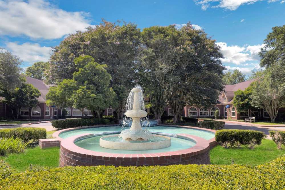 Photos of Village on the Park Friendswood in Friendswood, TX