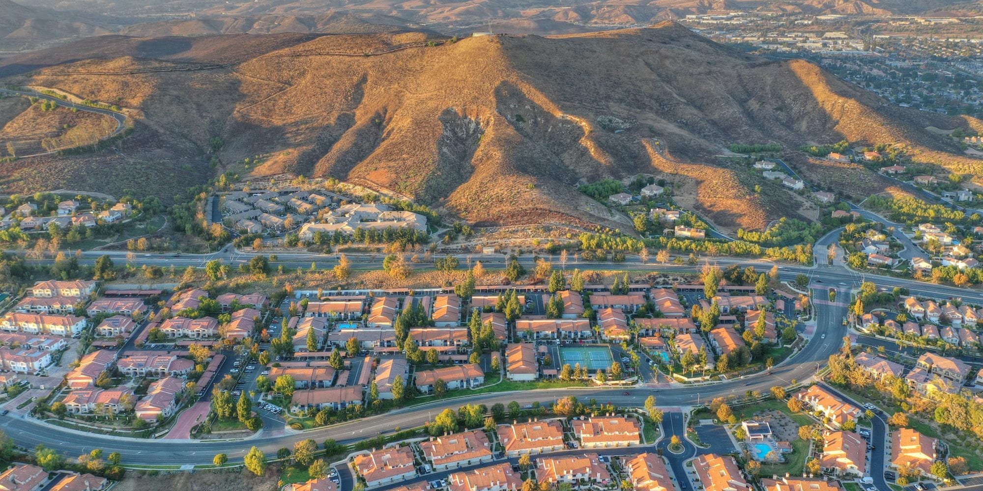 Simi Valley, CA Luxury Apartments for Rent | Sofi at Wood Ranch