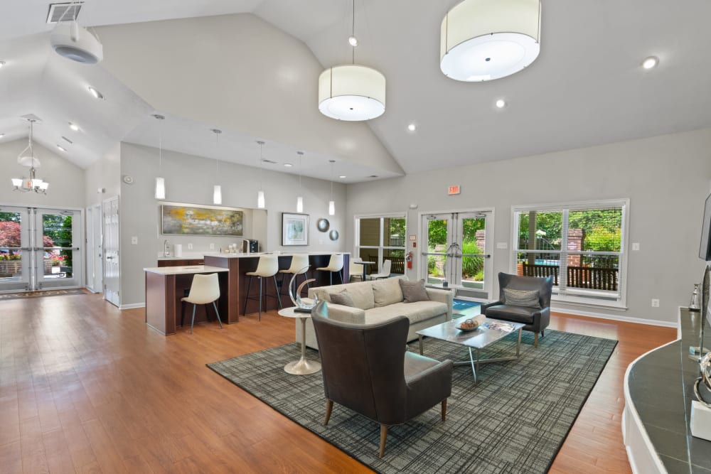 Photos of Springwoods at Lake Ridge | Apartments in Woodbridge, VA