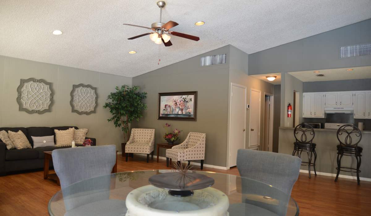 Photos of Meadows | Apartments in Universal City, TX