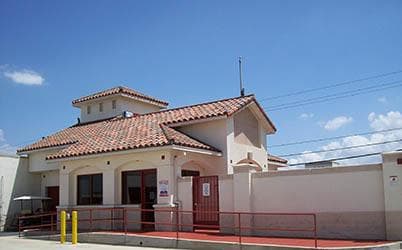 American Mini Storage Provides Clean Storage Units