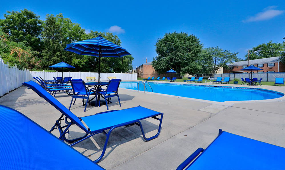 Photos & virtual tours of Waverlywood Apartments & Townhomes ...