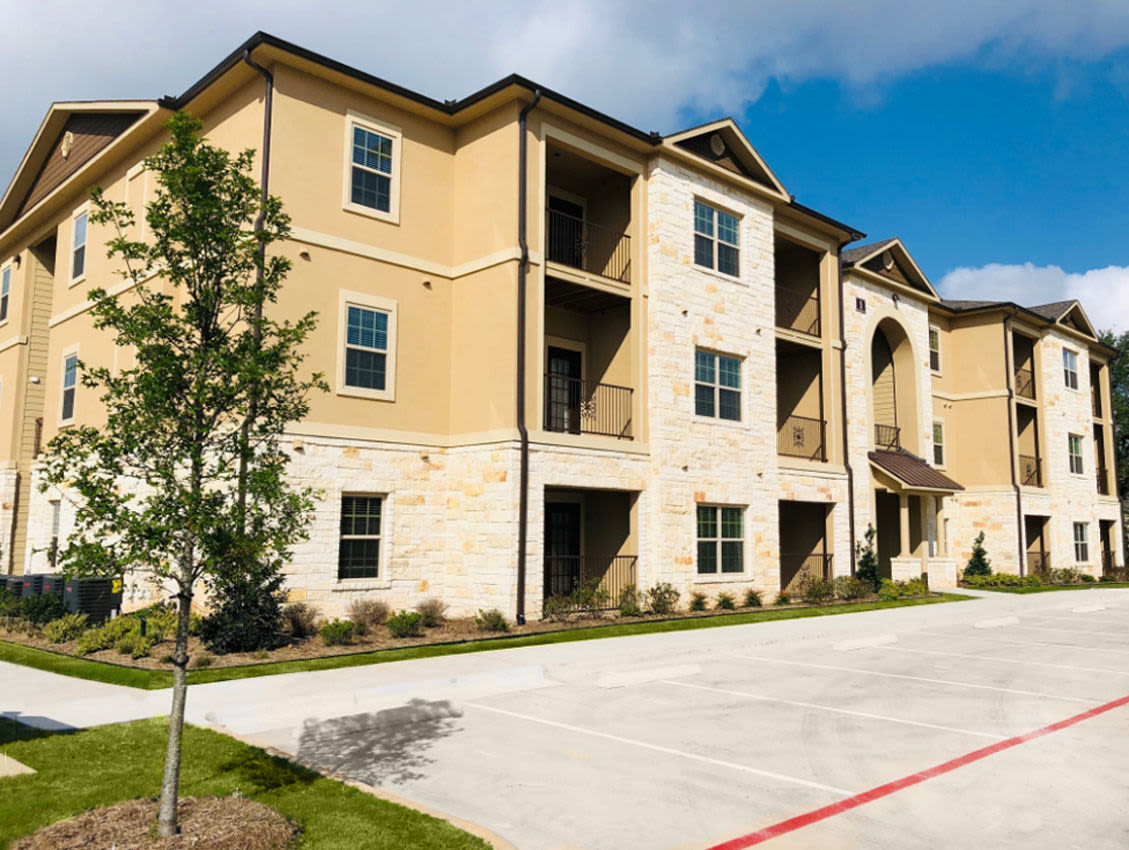 Pflugerville, TX New Apartments in Travis County | Edenbrook Ridge