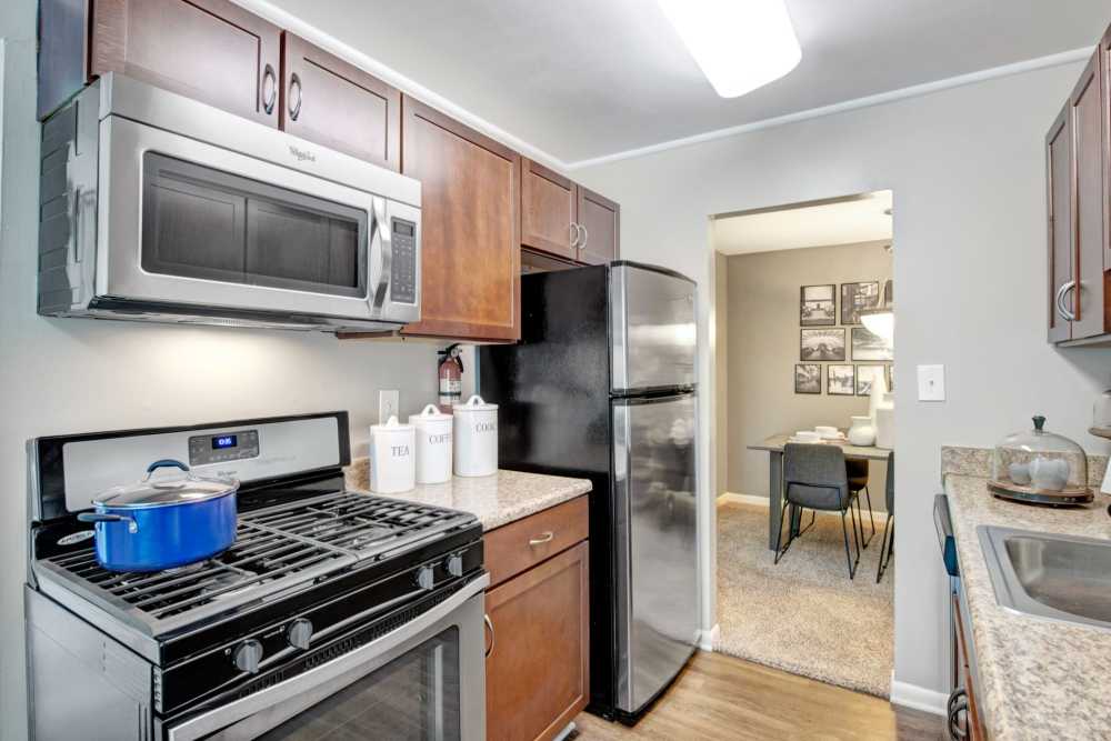 Photos of Eagle Rock Apartments at West Springfield | Apartments in ...