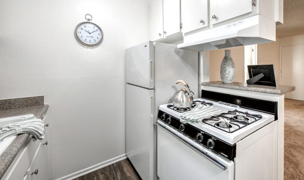 Photos of Vista Pointe II | Studio City, CA Apartments