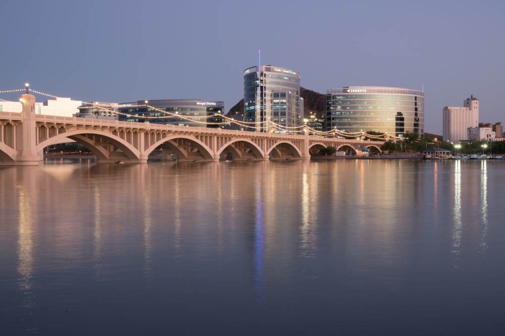 Ten01 on the Lake: Tempe, AZ Luxury Apartments near Tempe Town Lake